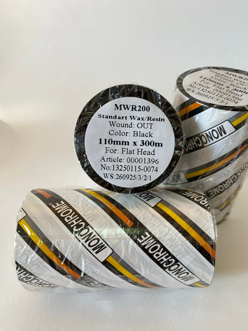 Риббон 110мм х 300м Черный WAX/RESIN Смесь MWR200, вт. 1", OUT, 1 рулон