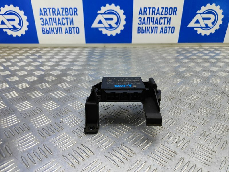 Б/У Блок управления парктроником Audi A4 B8 / Ауди A4 B8 1.8 CDH 120 Л.C 2010