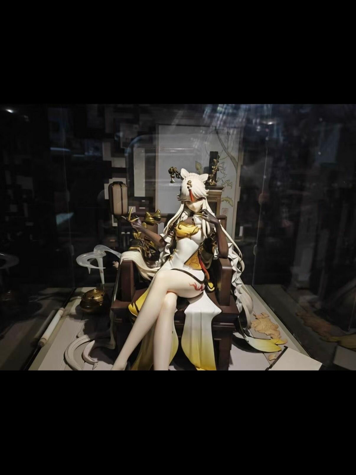 Фигурка Genshin Impact (От бранда Mihoyo) Ningguang (Экипаж "Призма Луны") 1/7 масштаб