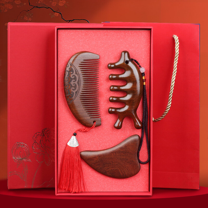 Практичные подарки ко Дню женщины, сувениры ко Дню женщины 8 марта, подарки для сотрудников и клиентов, подарочный набор с индивидуальным дизайном в виде расчески.