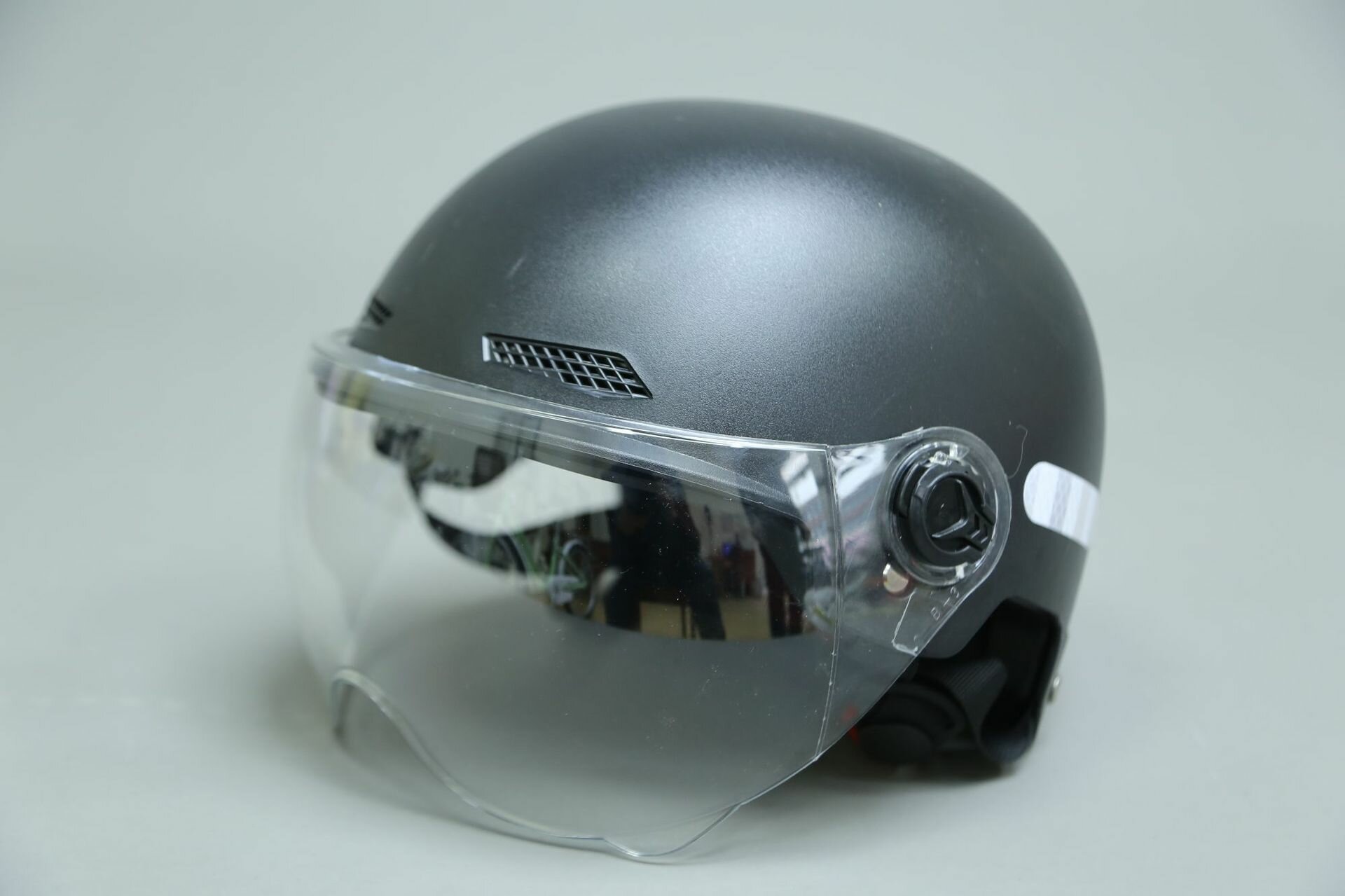 Шлем для взрослых по национальному стандарту, сертифицированный 3C, универсальный для четырех сезонов, для мотоциклов, электромотоциклов, электровелосипедов (черный, универсальный размер)