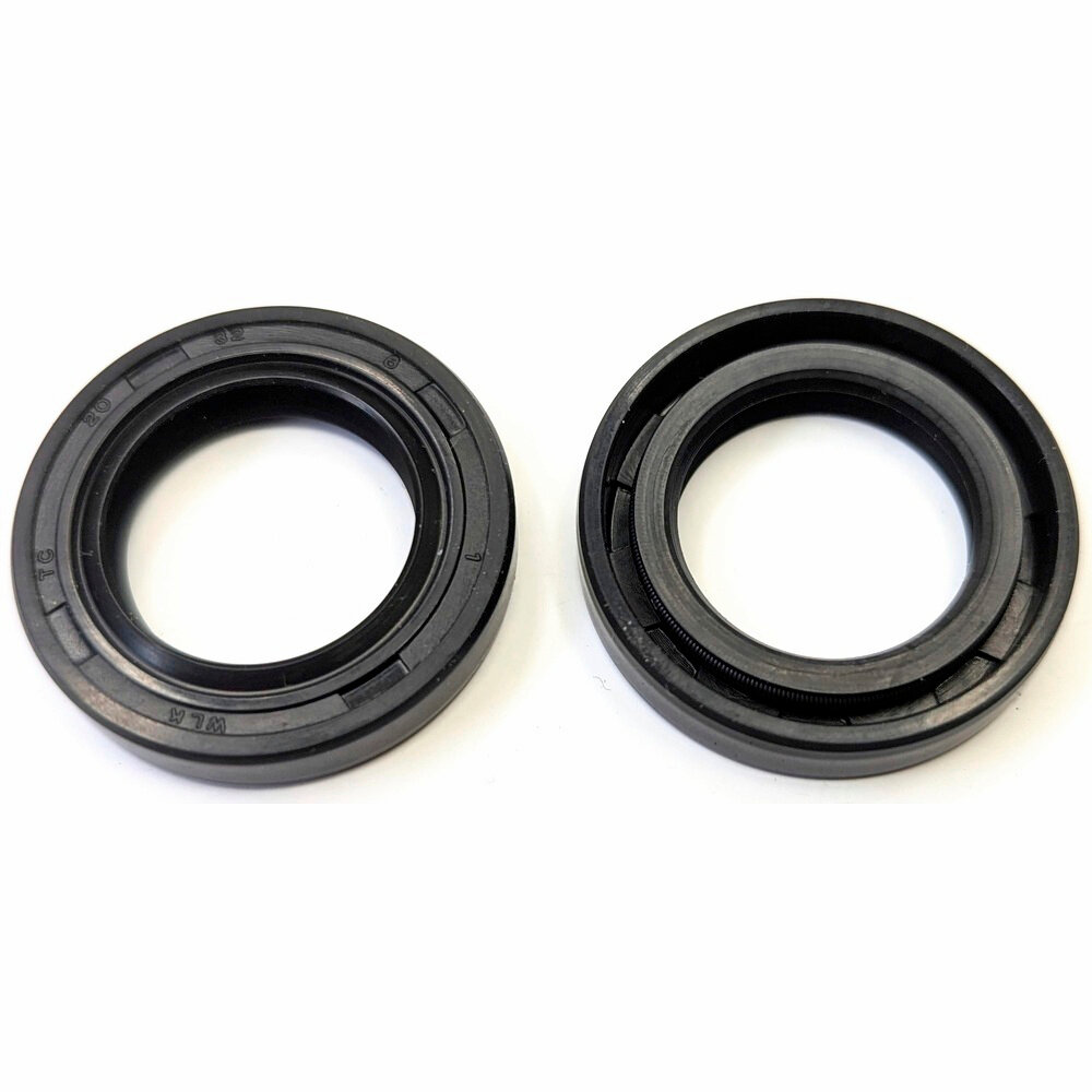 Сальник 20x32x6 TC NBR 70-C-C WLK маслобензостойкий с пыльником (манжета армированная)
