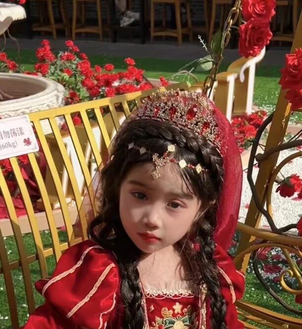 Костюм принцессы, для выступлений, пышный, марлевый, с короной, вуалью и цепочкой на лоб