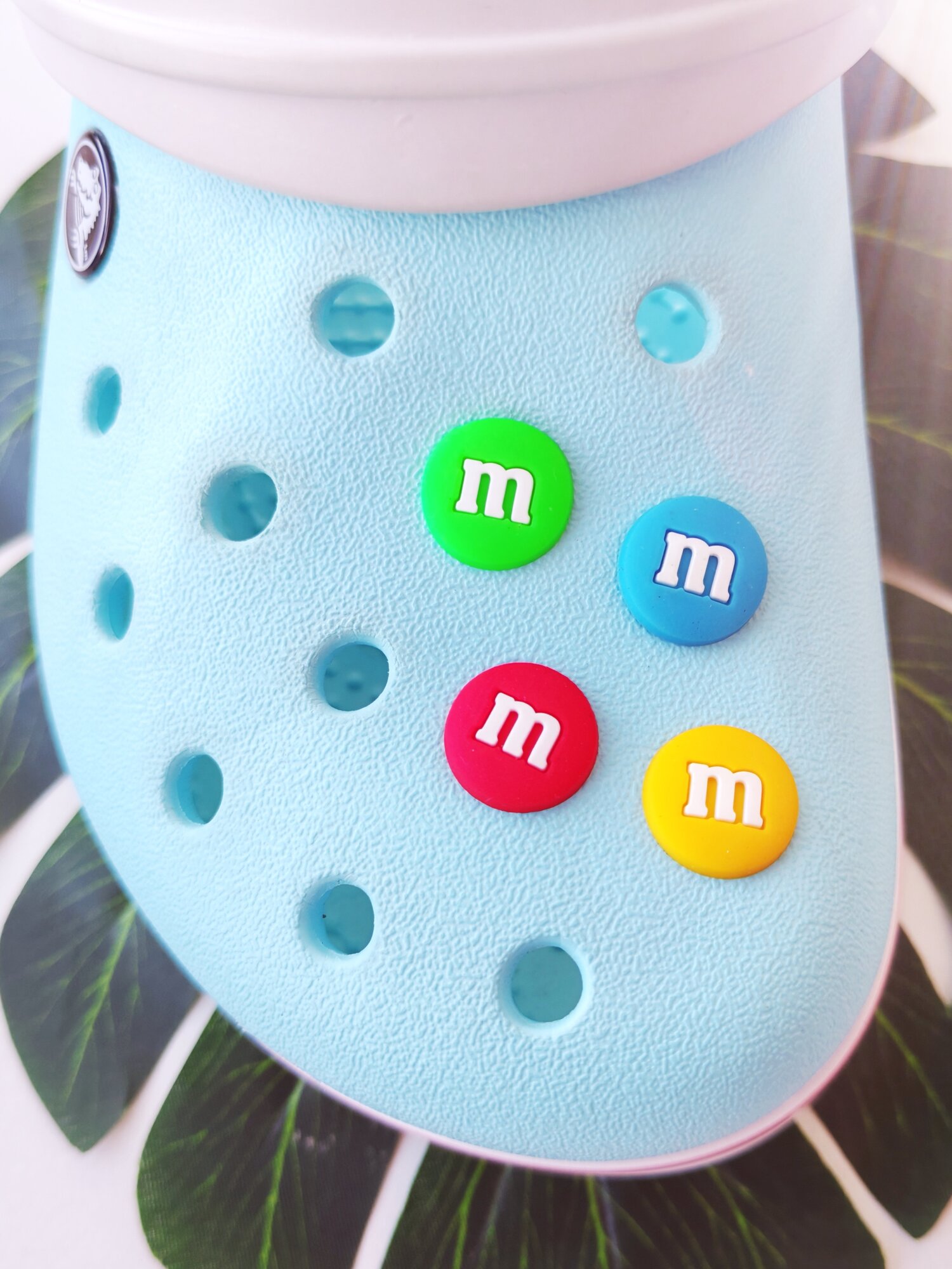 Джибитс для crocs M&M конфеты 4 шт яркие