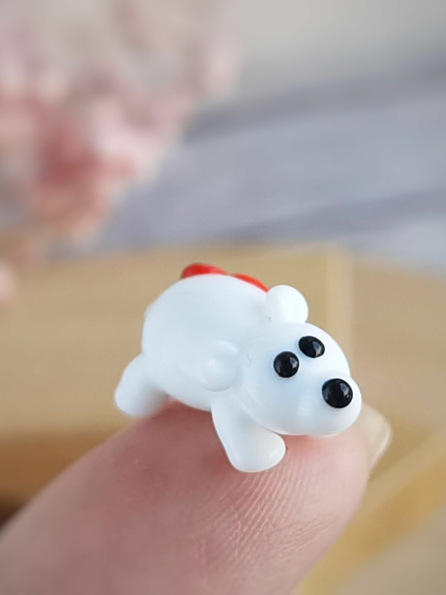 Фигурка стеклянная Мишка белый статуэтка или сувенир Медведь полярный в подарок для коллекционеров