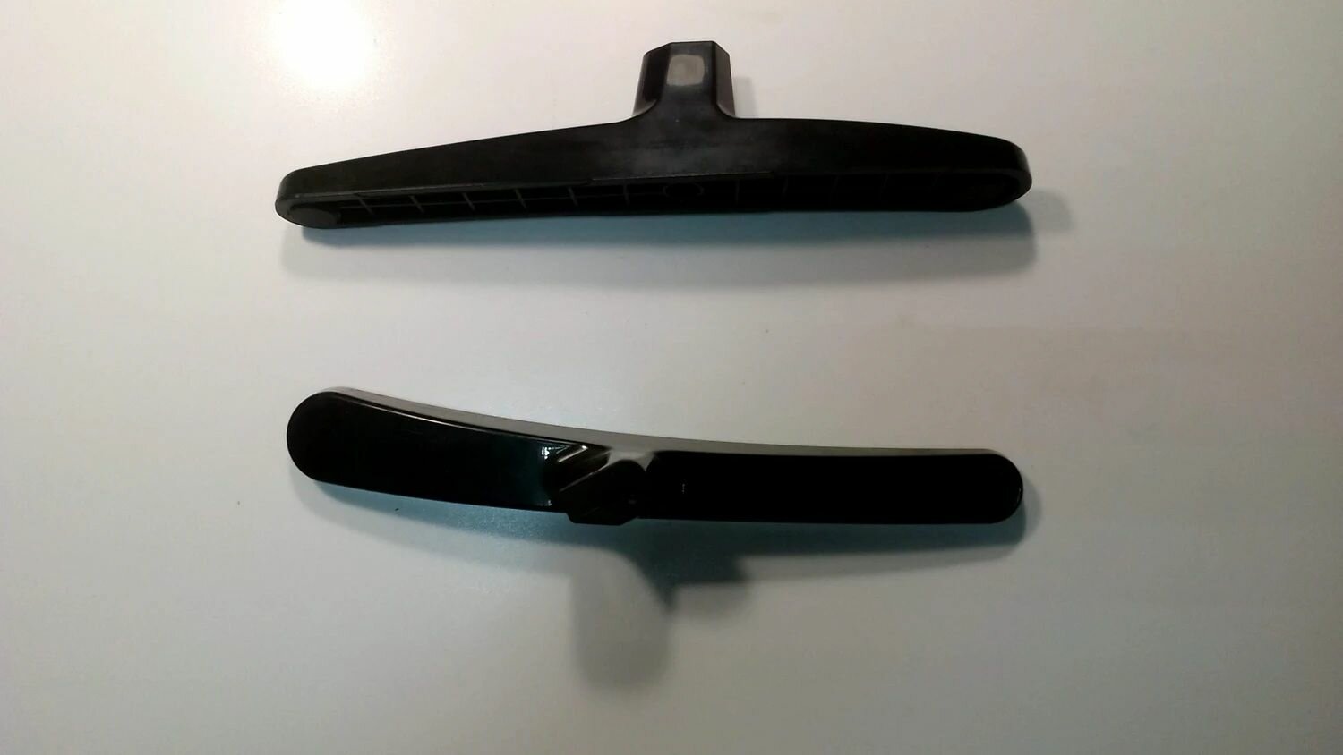 2 Пластиковые ножки 1020 CE300L00-PA CE300R00-PA для 32Les71T2 Lcd Телевизор Erisson Подставка арт. 7573