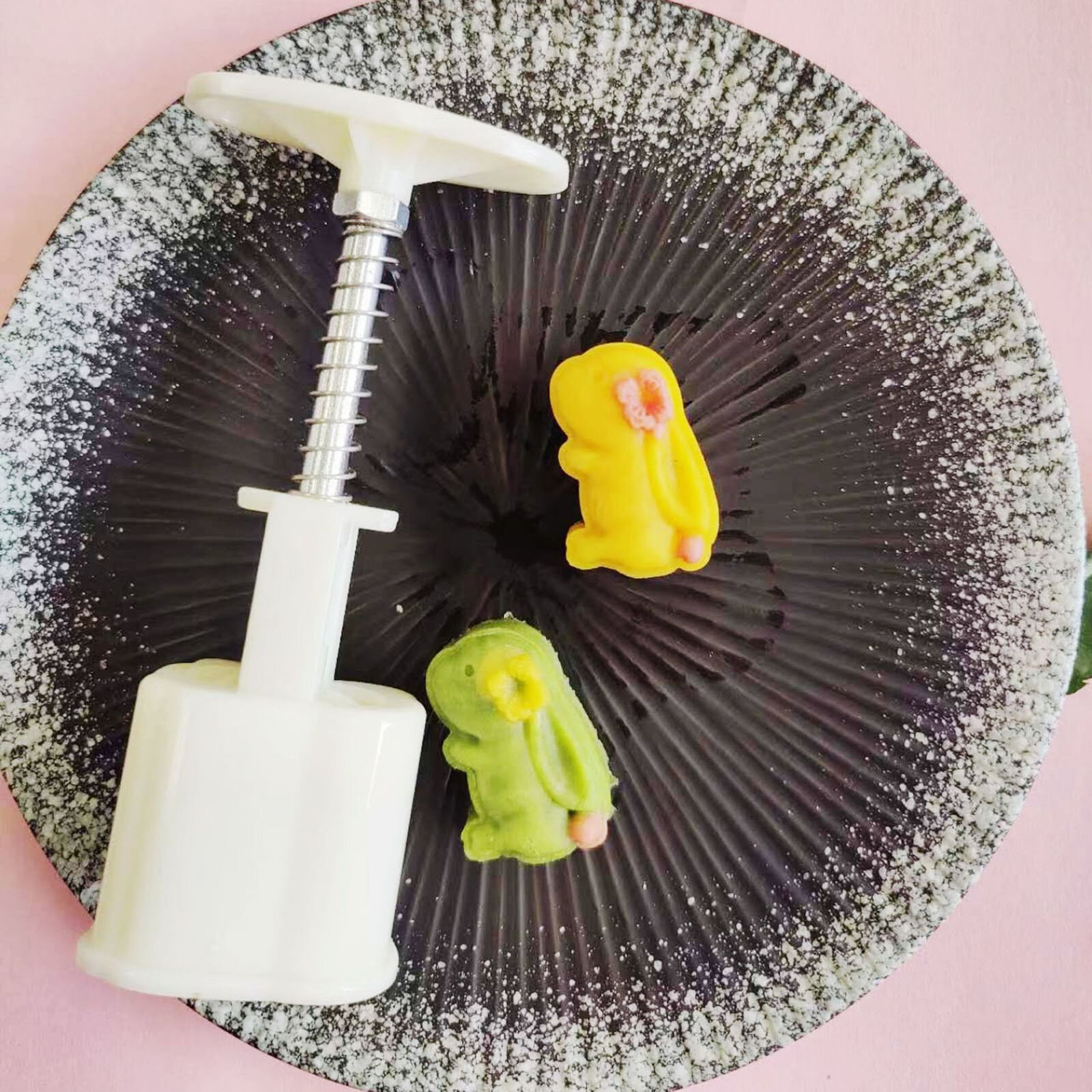 Форма для пирожных в виде кролика