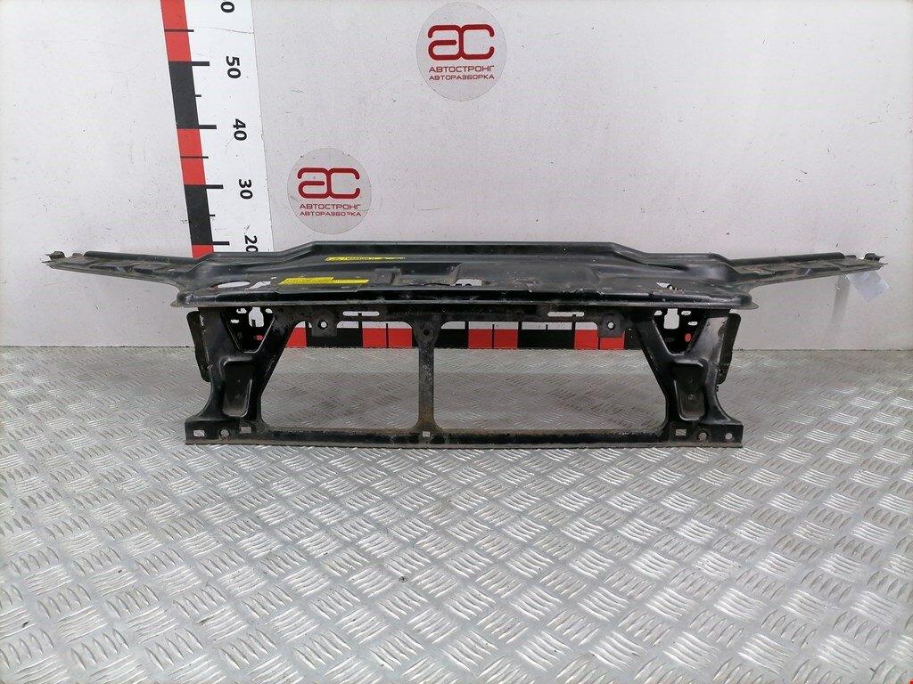 Панель передняя (передняя монтажная панель рамка передняя телевизор) Volvo V70 2 30655380 арт. 2227440