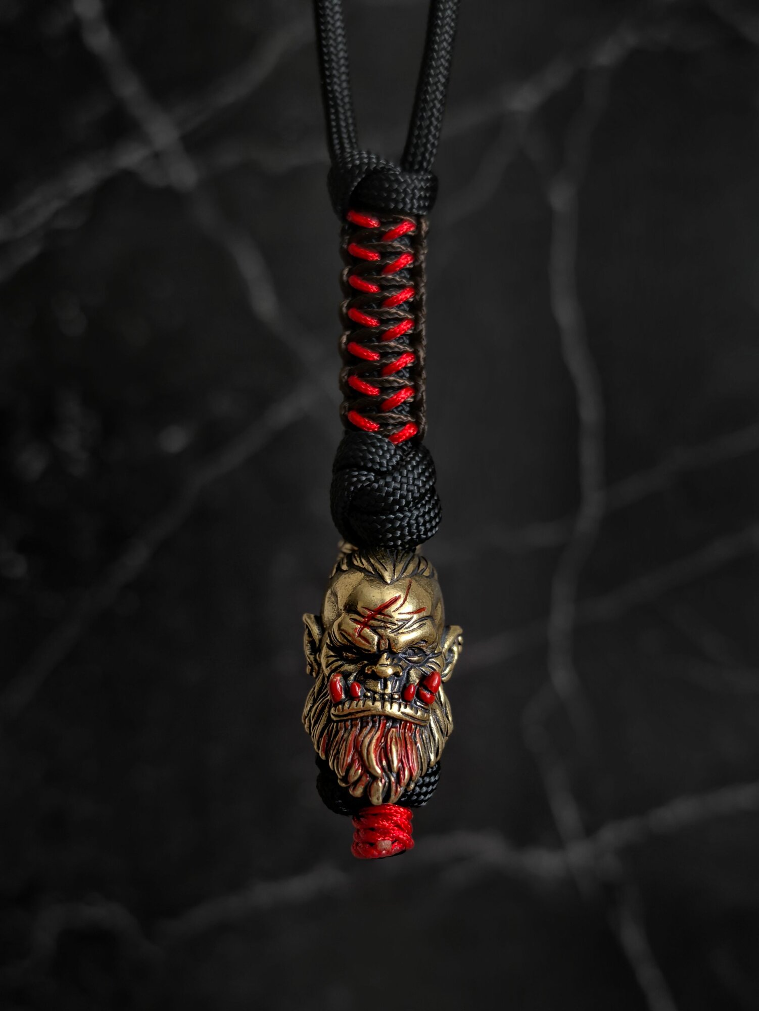 Темляк для ножа: "Орк" кровавый