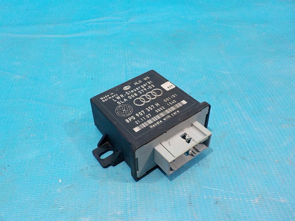Блок управления корректора фар Audi Q7 (4L) 2005-2015 8P0907357H - Б/У