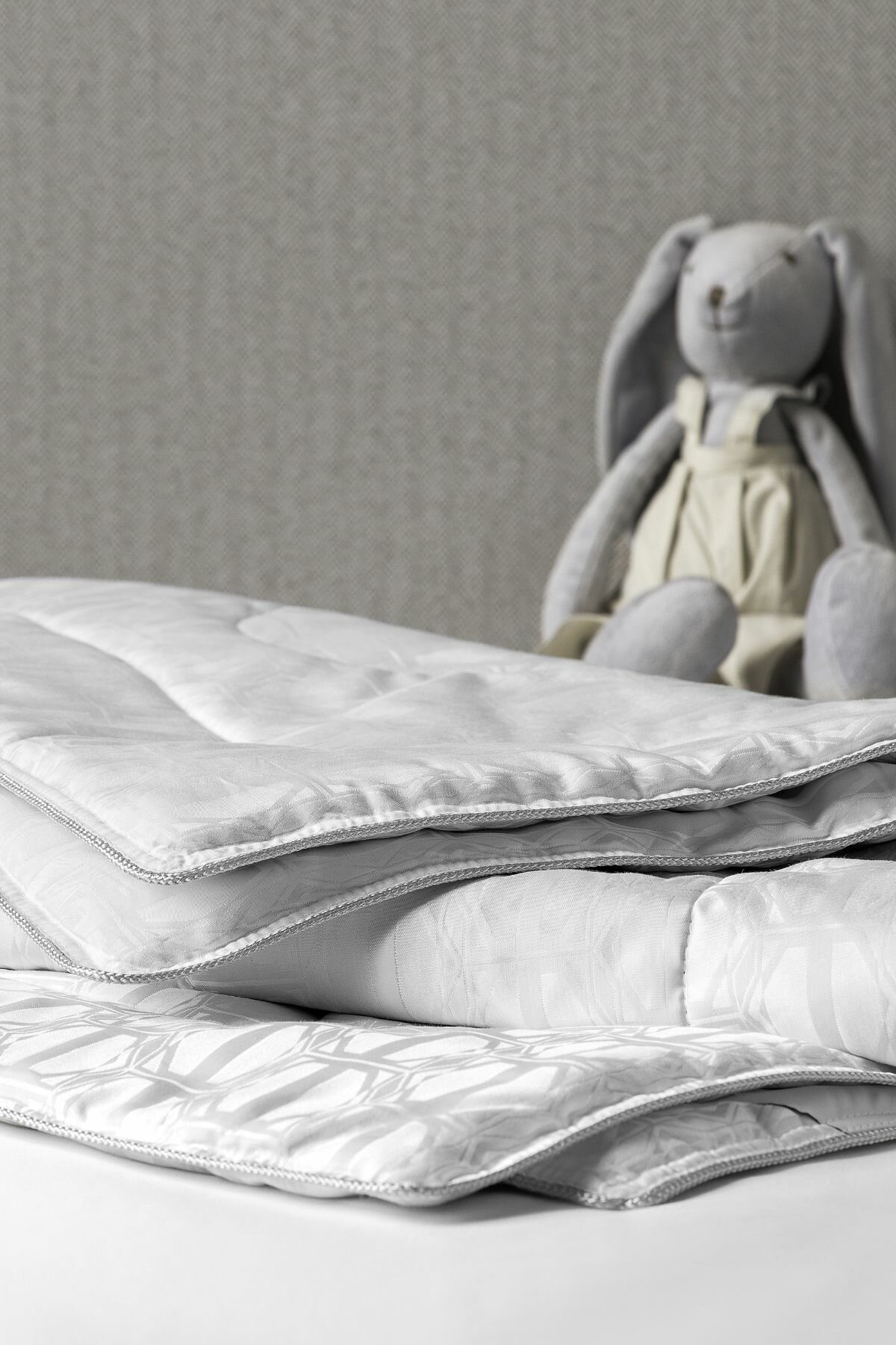 Togas Одеяло детское 100х120 "Виенто" всесезонное 150 г/м2, верблюжий пух тайлак