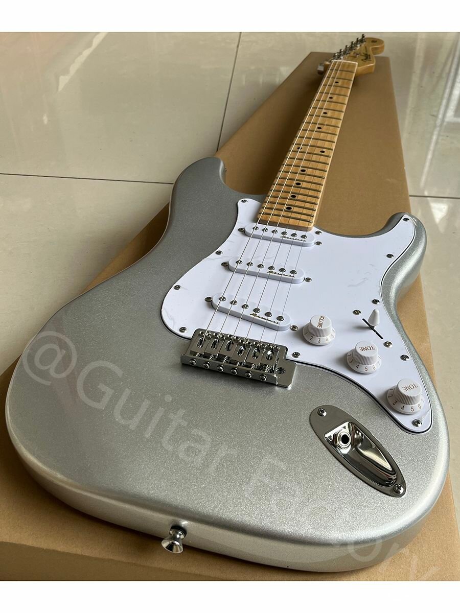 Электрическая гитара Fender Stratocaster, изготовленная в Китае, из дерева