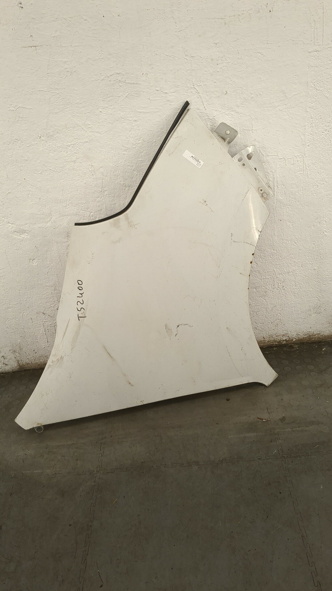 Крыло правое переднее Opel Movano 2010- Б/У