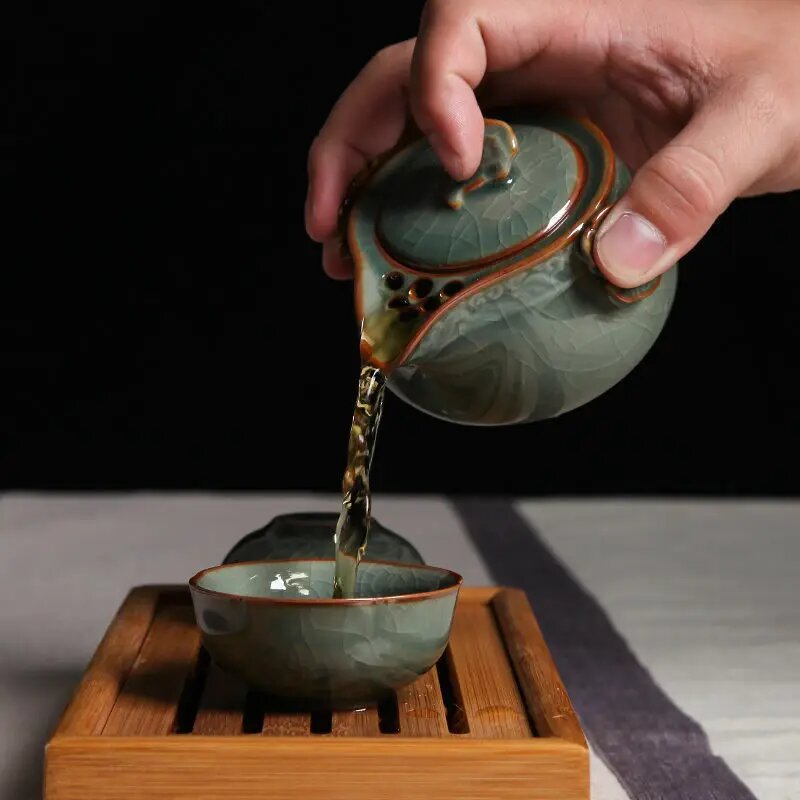 Чайный сервиз Longquan Celadon Kung Fu, портативный горшок с двумя чашками, традиционный китайский керамический чайный сервиз для заваривания чая