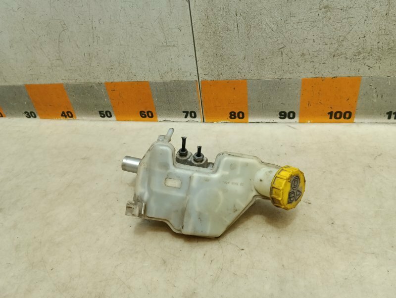 Б/У Цилиндр тормозной главный Ford Fusion 2005 CBK, 15 492650 FORD арт. 1743440, 1749470