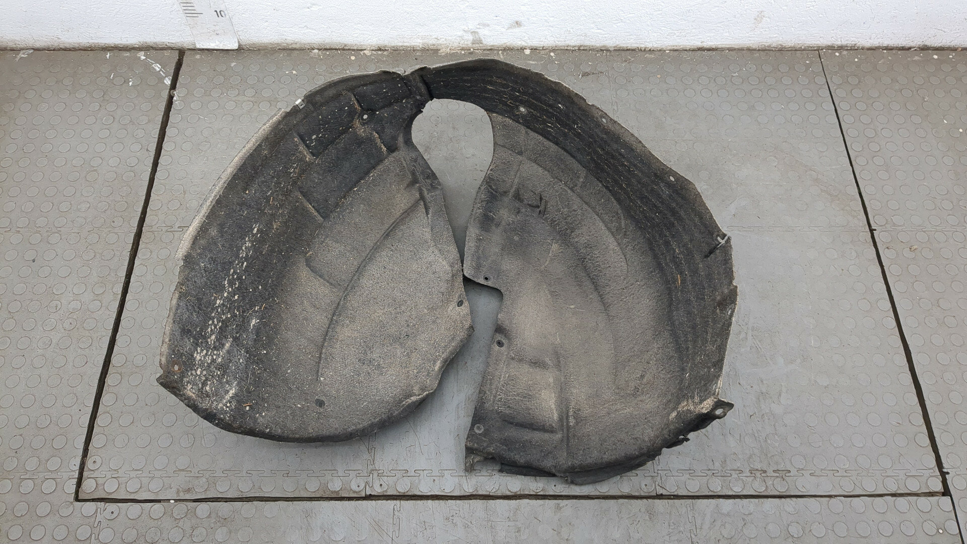 Защита арок (подкрылок) правая передняя Chevrolet Equinox Б/У