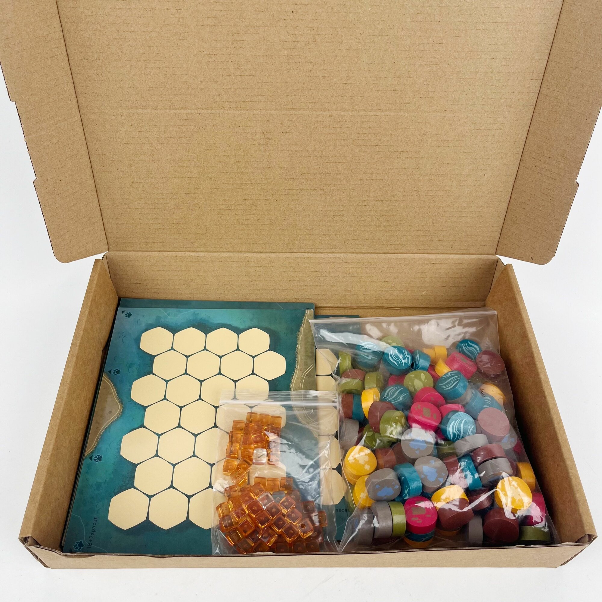 Harmonies: Творческий Комплект! 120 Деревянных Деталей + 66 Животных-Фишек + 6 Игровых Полей