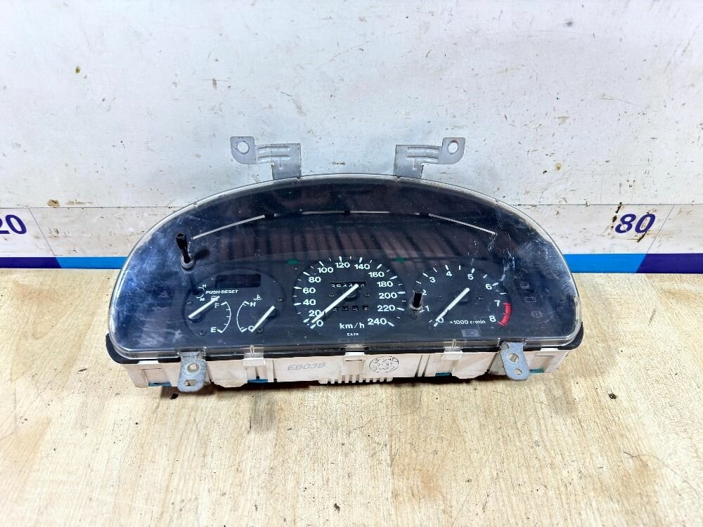 Панель приборов Mazda MX-3 EB0355430B