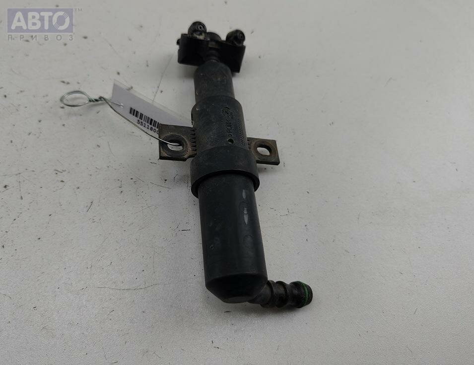 Форсунка омывателя фар Volkswagen Passat B6