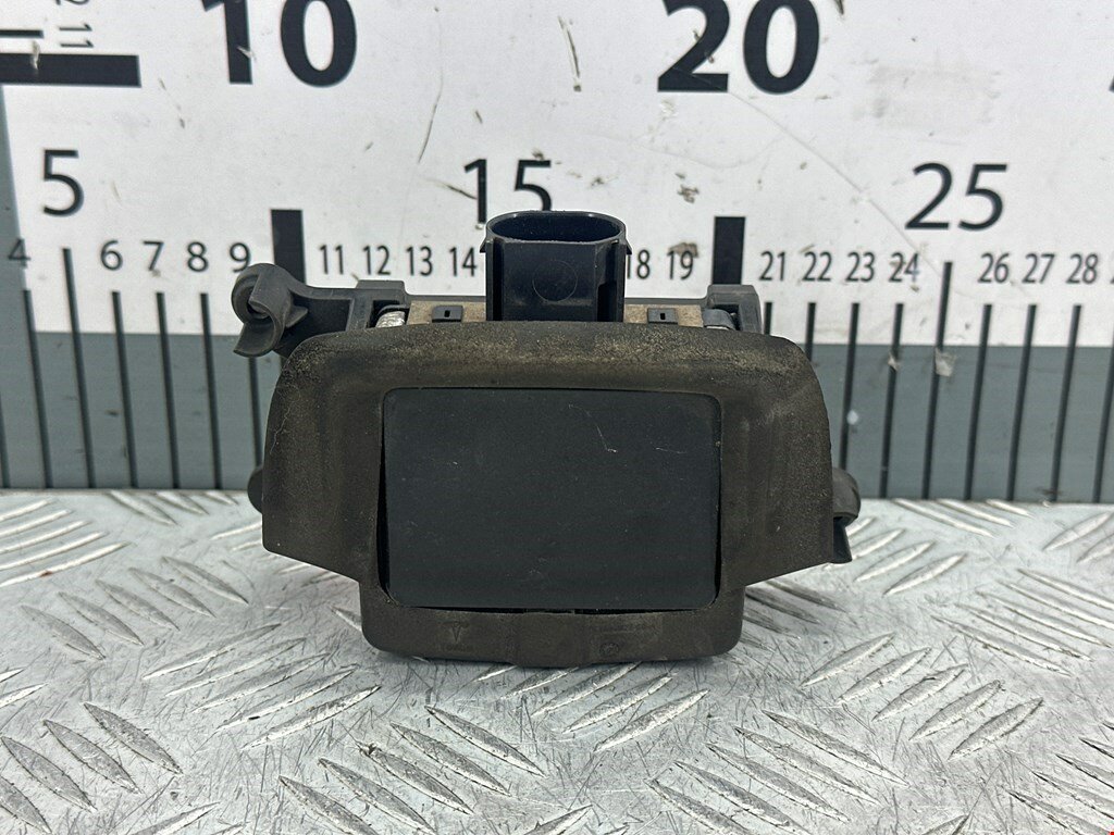 Дистроник (адаптивный круиз-контроль радар датчик SRR) Tesla Model S 103822400B арт. 2262936