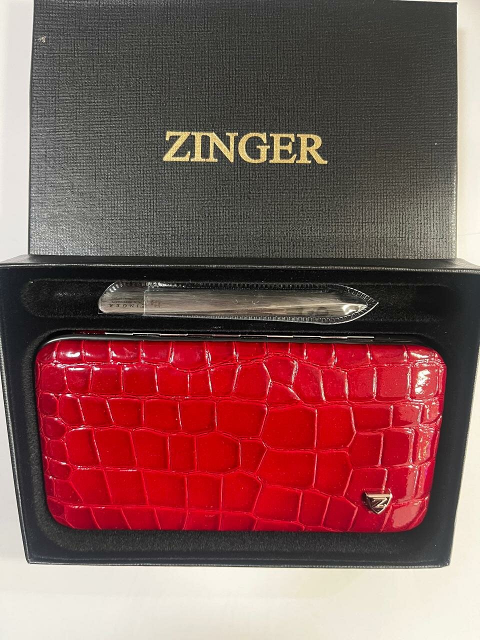 Маникюрный дорожный набор "Zinger" MSFE-201-3 S, 7 предметов, кожаный футляр, красный лаковый крокодил