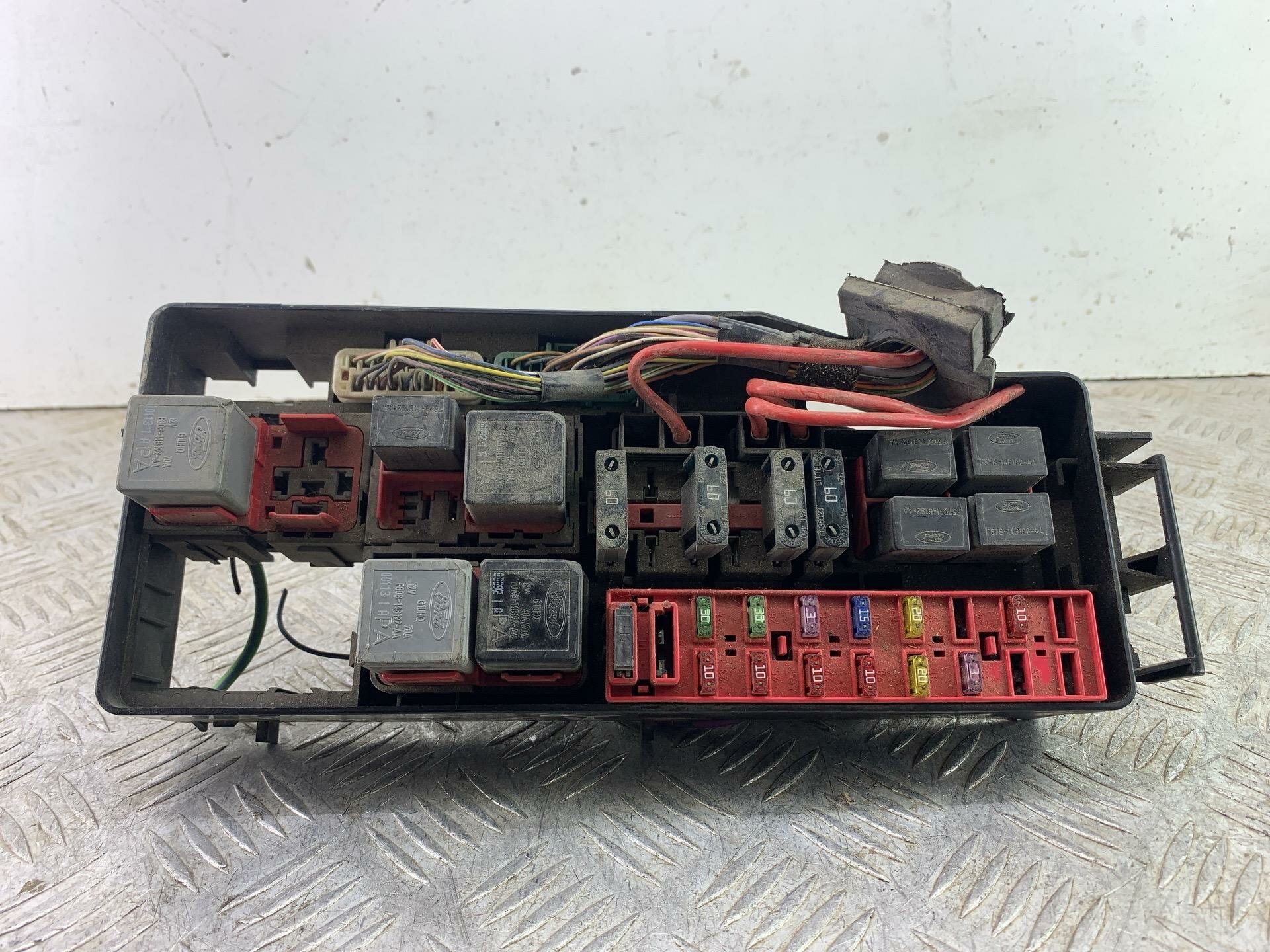 Блок реле Ford Fiesta 4 рест. 2000