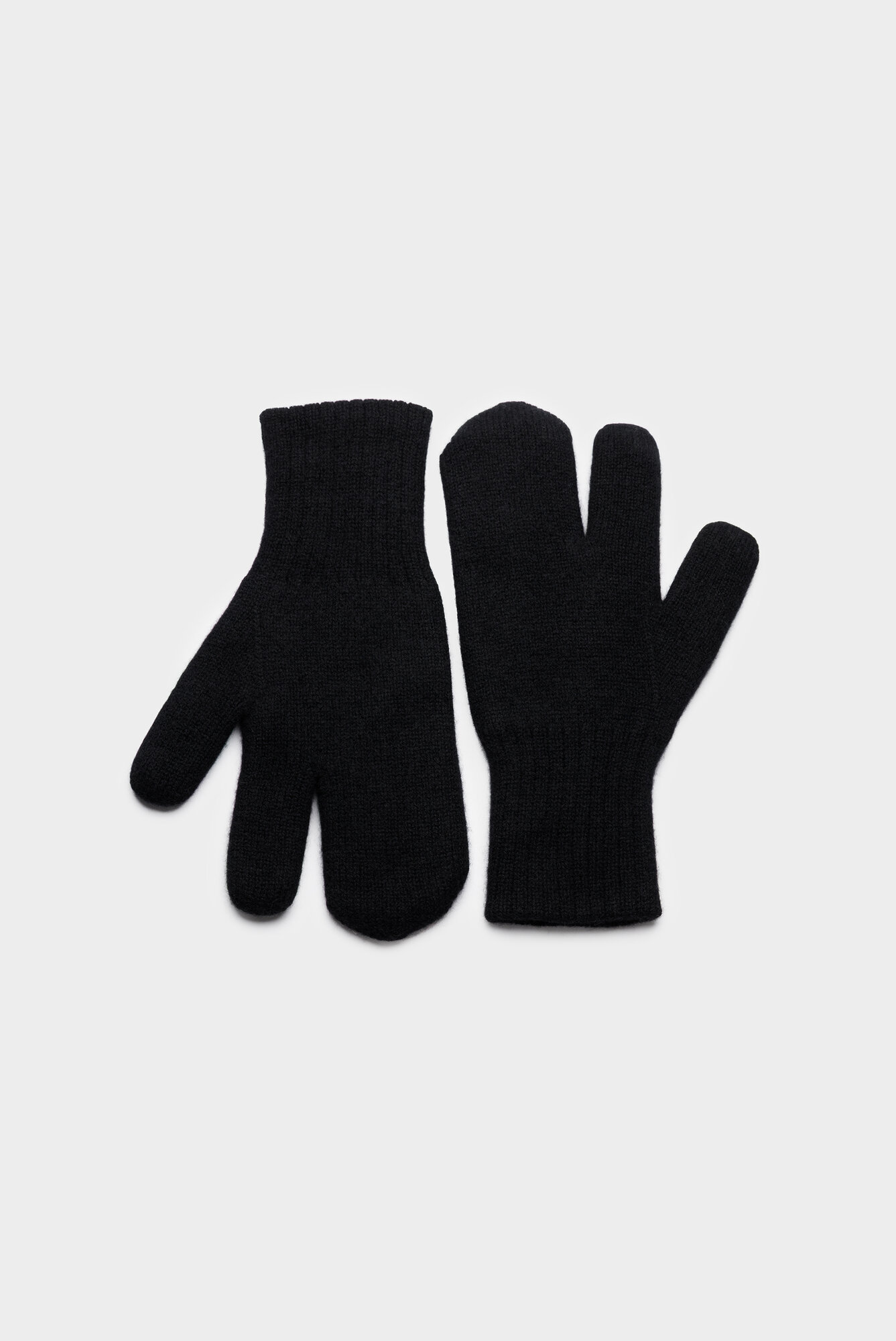 Варежки для женщин