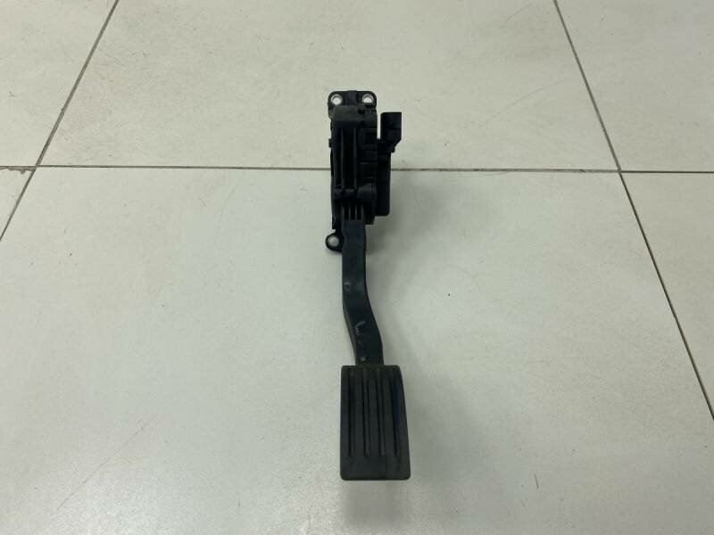 Педаль газа Ford C-MAX 2003-2010 кат.номер: 3M519F836AF 1544415