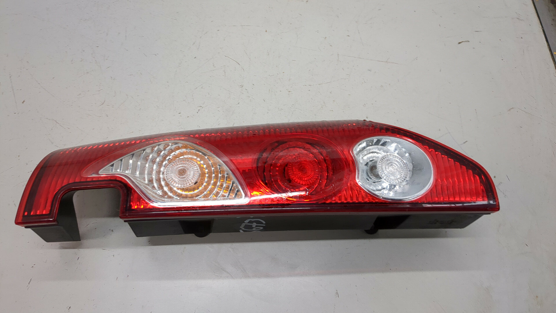 Фонарь (задний) правый Renault Kangoo Б/У