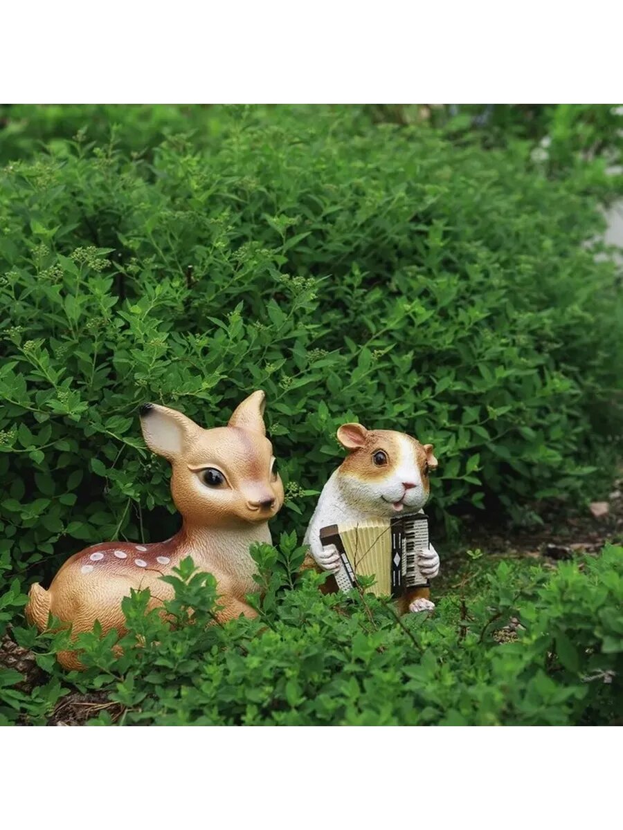 Яркая садовая фигура оленёнок для уюта сада