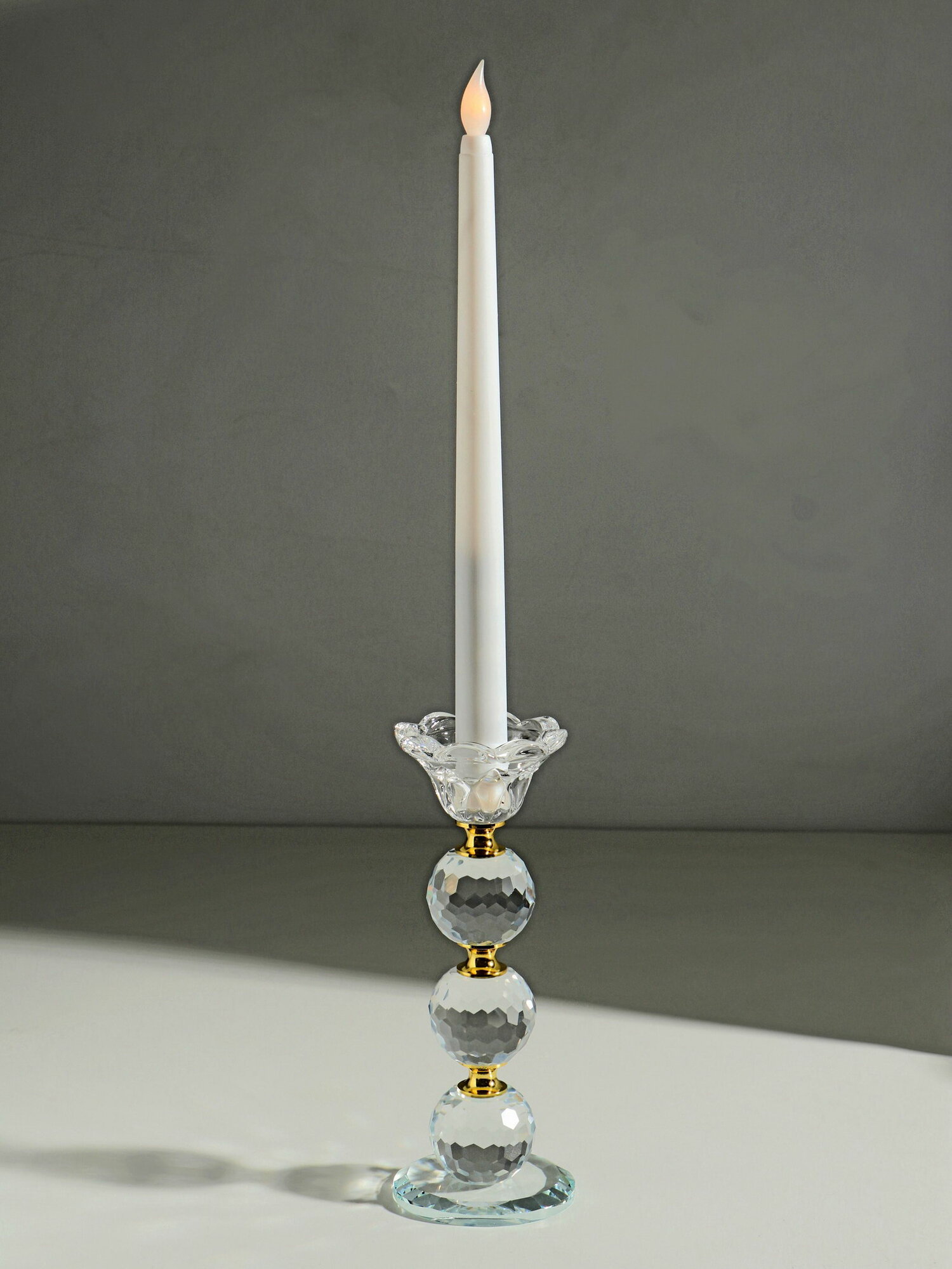 Стеклянный подсвечник на 1 свечу "Цветочек с тремя шарами", 18x7x7 см