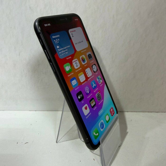 Смартфон Apple iPhone 11 4/128 Черный — фото 1