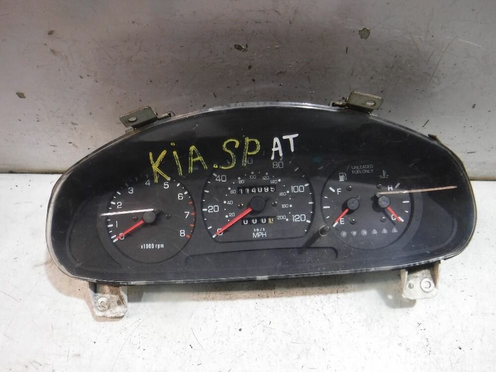 Панель приборов Kia Sportage I