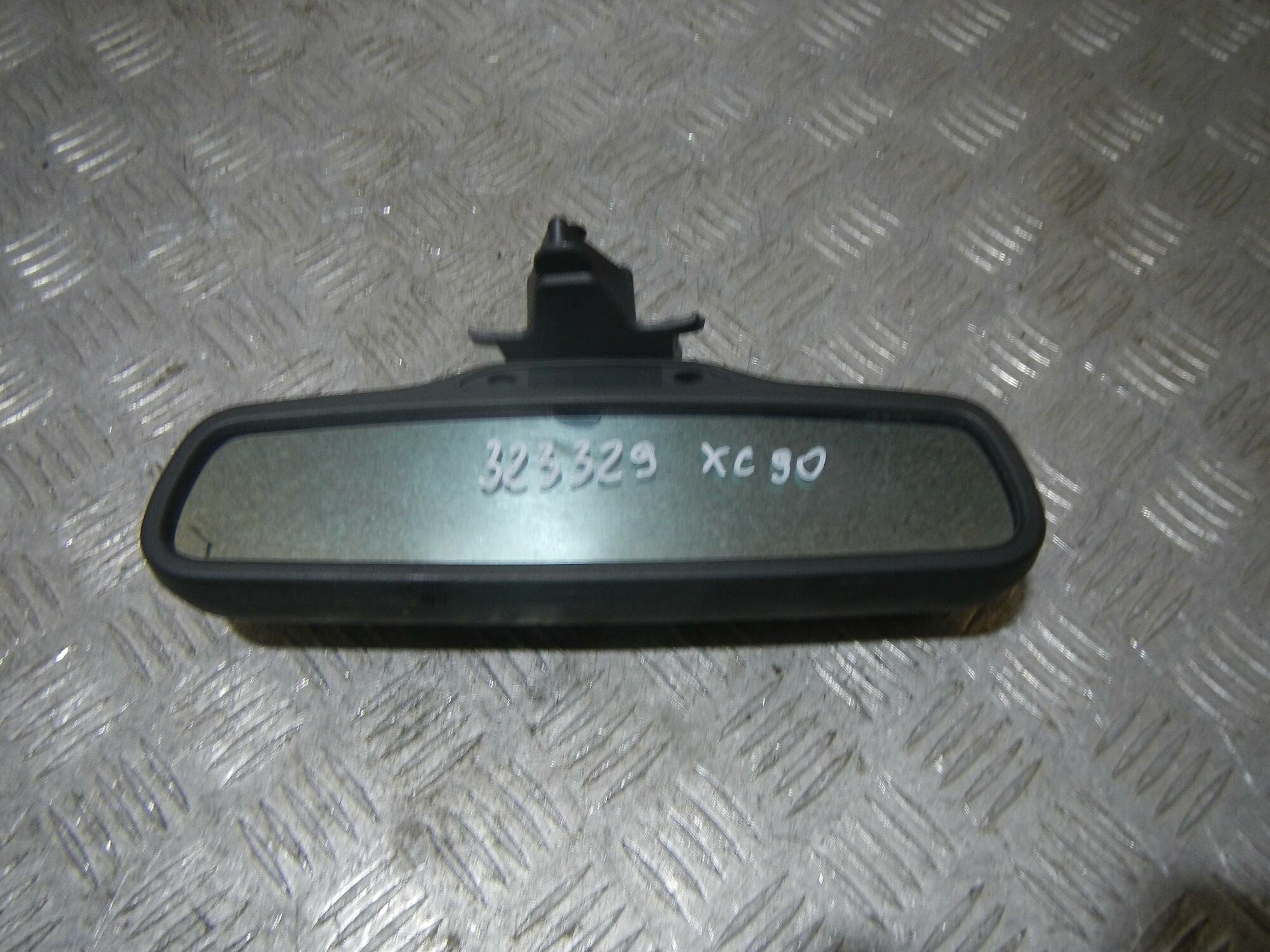 Б/У Зеркало заднего вида, Volvo (Вольво)-XC90 (02-) VOLVO XC90 (02-) Царапины 323329 VOLVO арт. 30658230