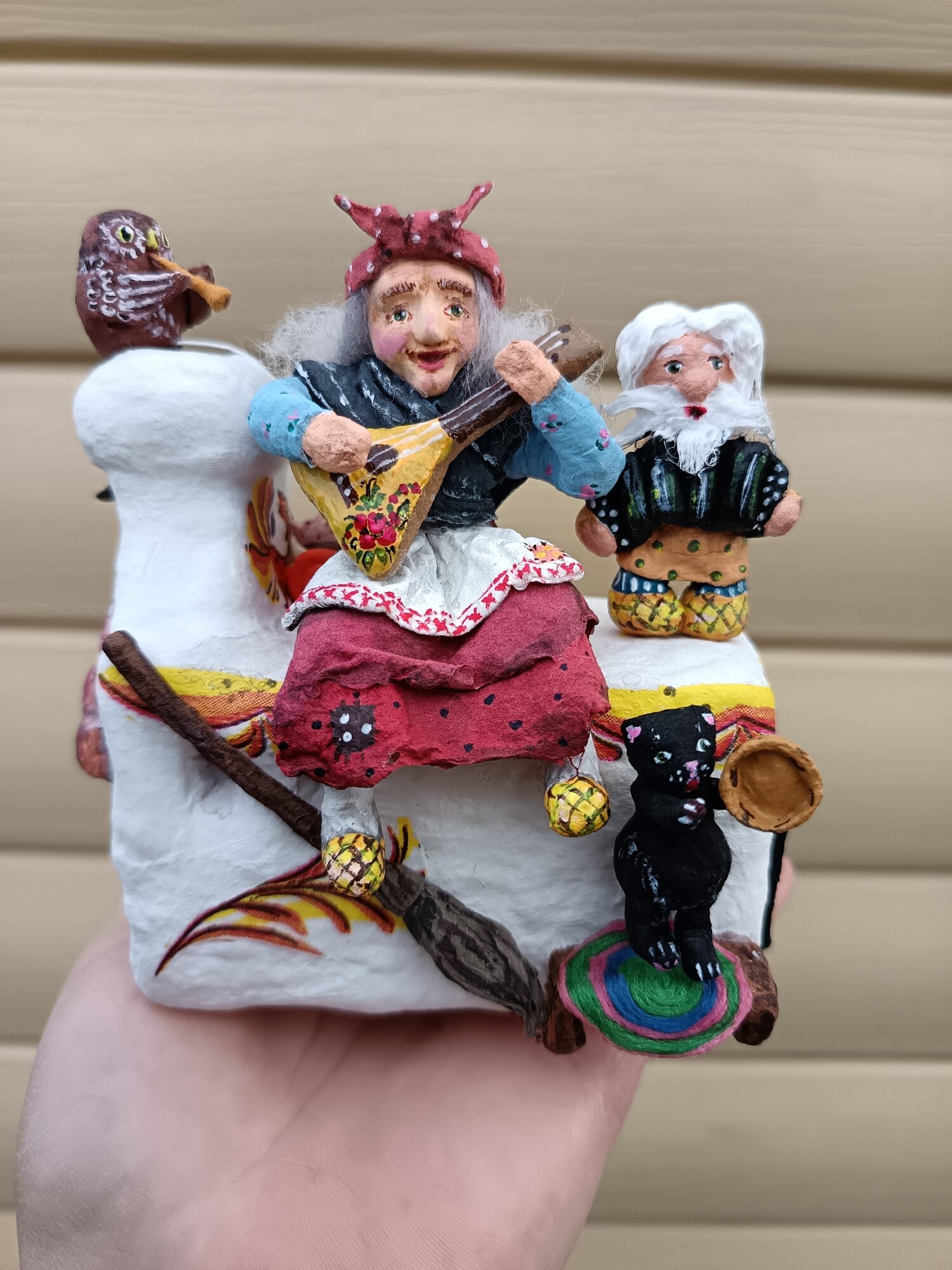 Баба Яга и компания на печи. Радость. Ватная елочная игрушка ручной работы