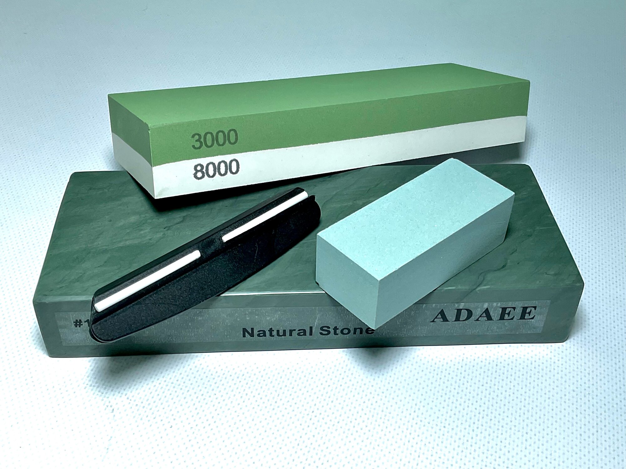 Премиальный набор точильных водных камней: 3000/8000 грит + 12000 грит + слурик + держатель угла заточки