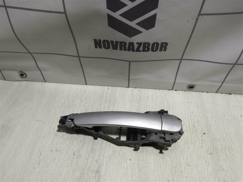 Ручка двери задней наружная левая Skoda Octavia A5 1Z 04-13