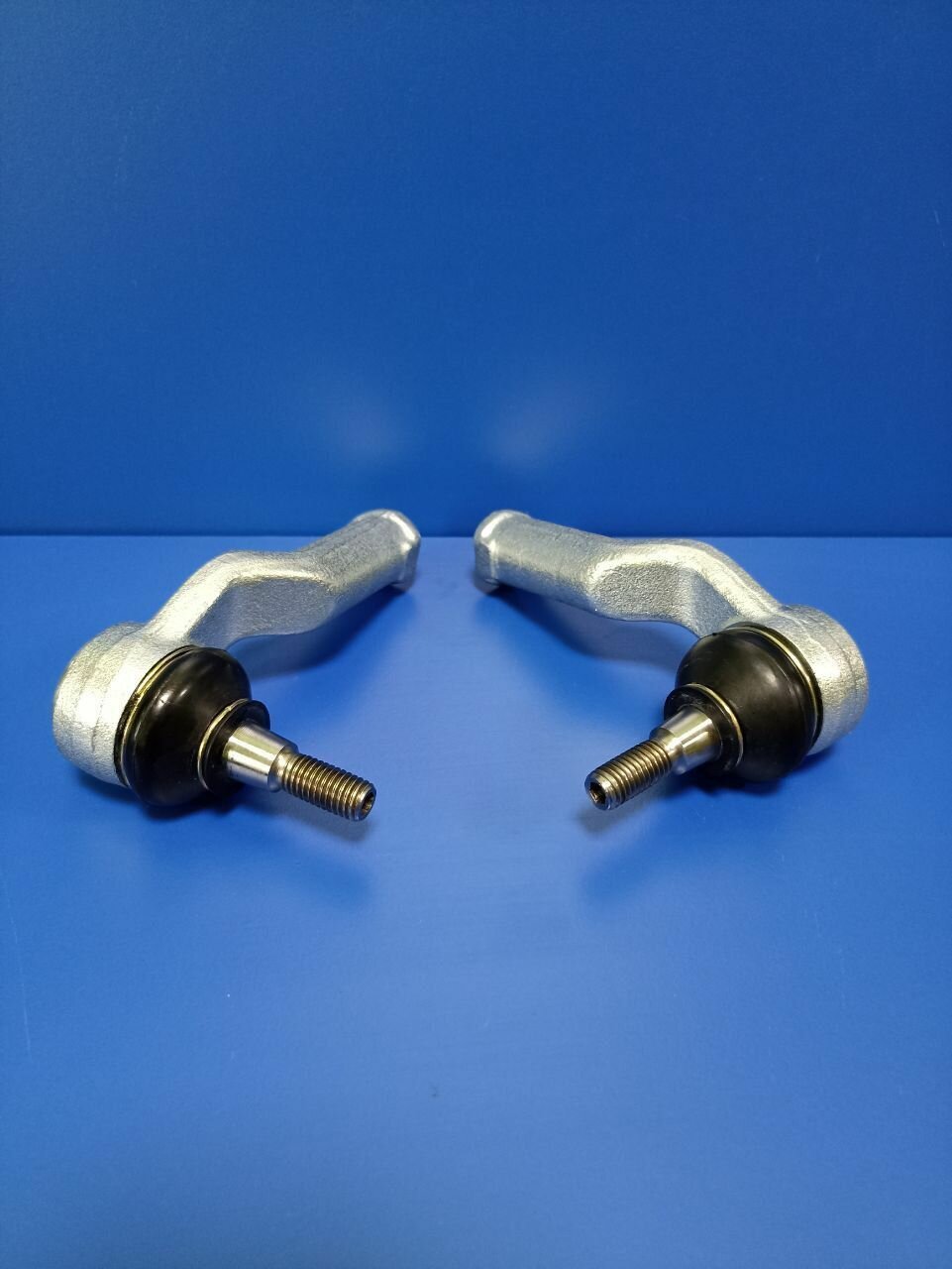 Наконечники рулевые (к-т) "PILENGA" Ford Focus II, C-Max, Volvo C30, S40, V50