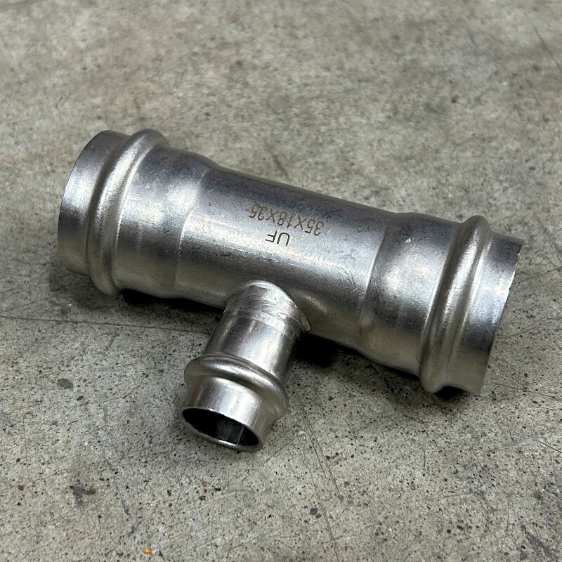 Тройник пресс 35 х 18 х 35, нержавеющая сталь UNI-FITT