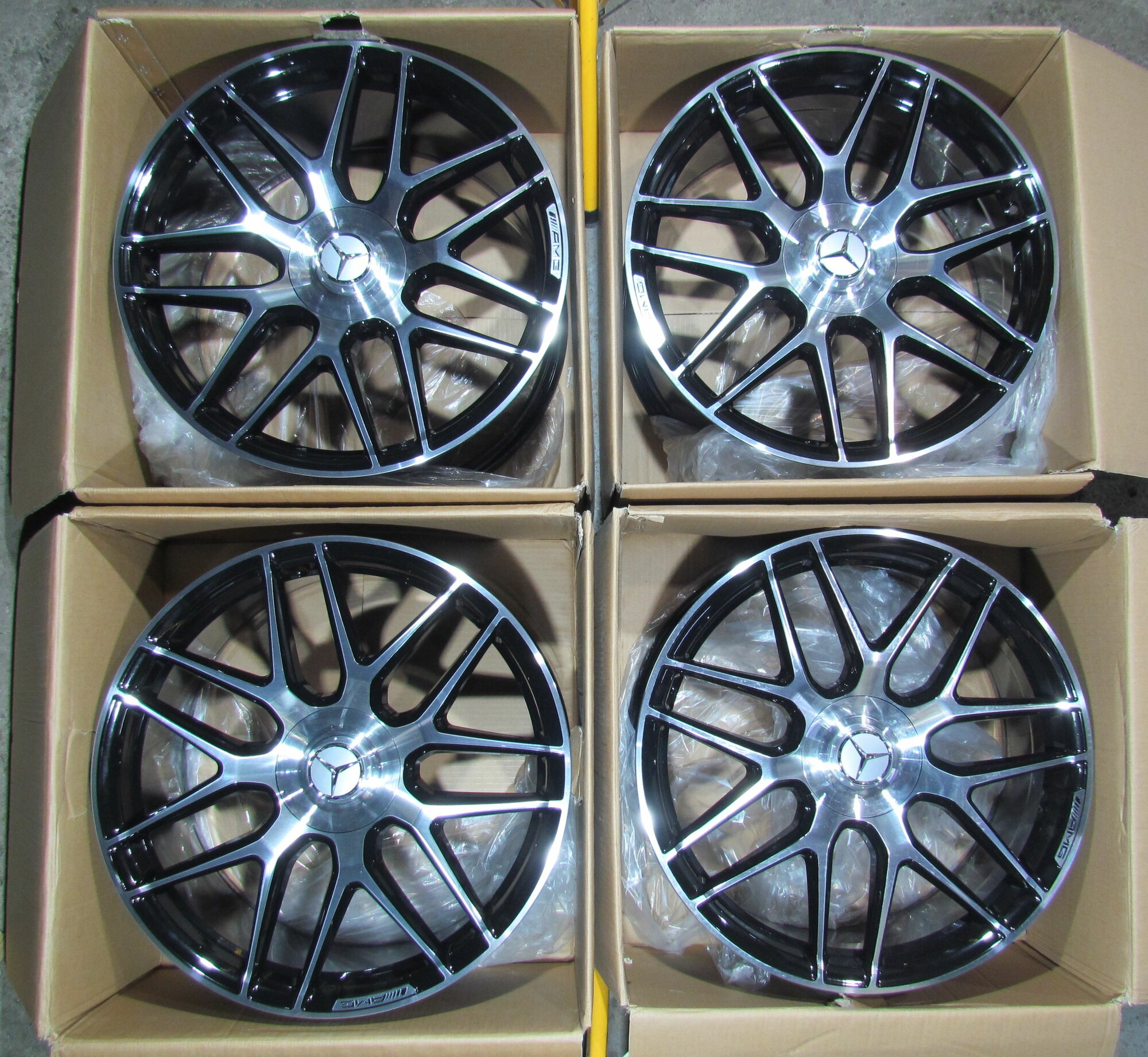 Комплект колесных дисков Разноширокий Mercedes-Benz R20 8.5/9.5J ET39/39 5*112 DIA66.6 (реплика) 0018543