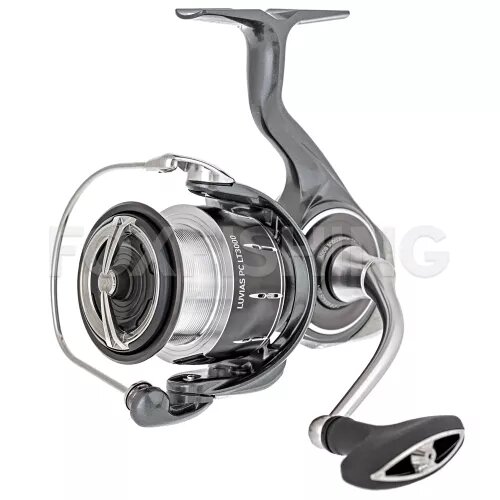 Катушка Daiwa Luvias LT 24 3000 / вес: 205гр. / 5,2 / подшипники: 9шт.