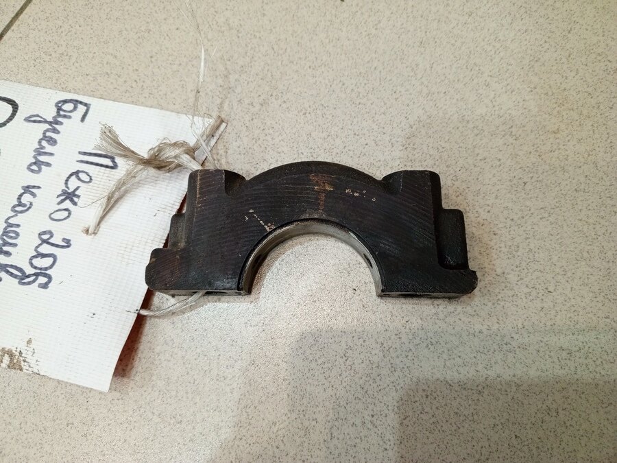 Бугель распредвала от Peugeot 206 1998-2012