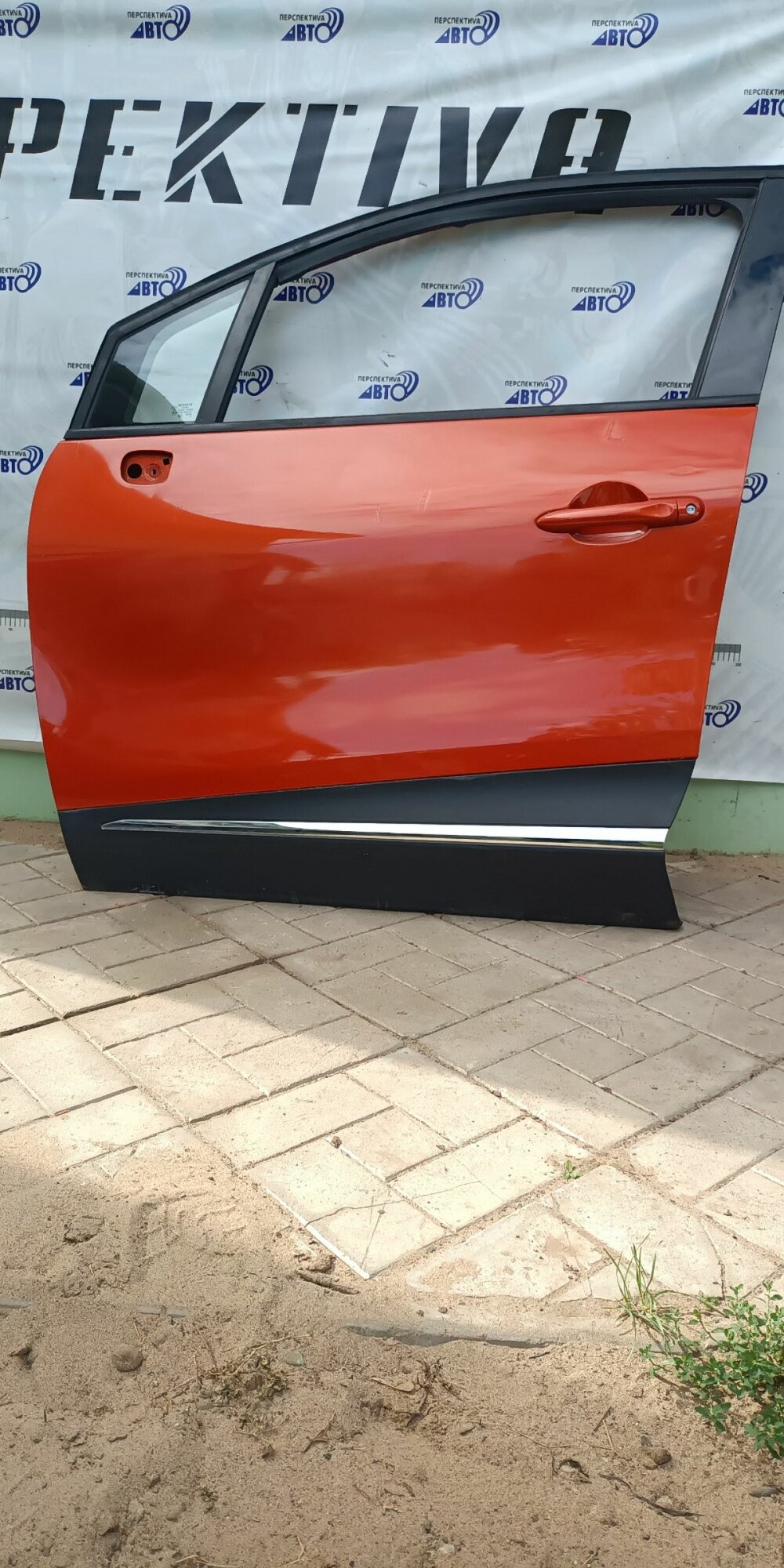 Дверь передняя левая Renault Kaptur 801016854R 801118315R