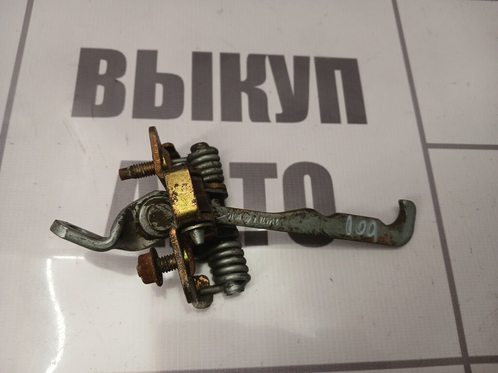 Ограничитель двери Renault Logan 2005-2014