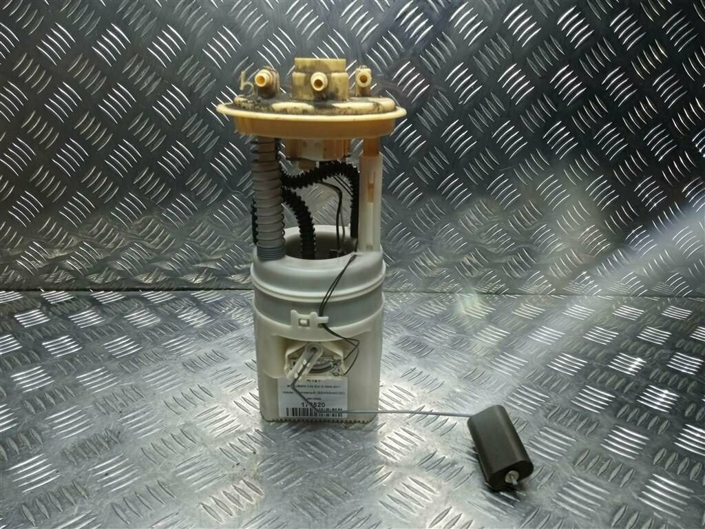 Насос топливный (бензонасос) Б/У для MITSUBISHI COLT Z30 (2002—2012) MN135000