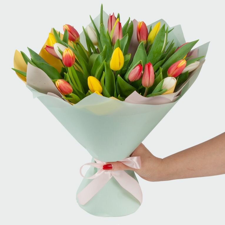 Букет СоюзЦветТорг "Лучики солнца", 25 тюльпанов, высота 40 см