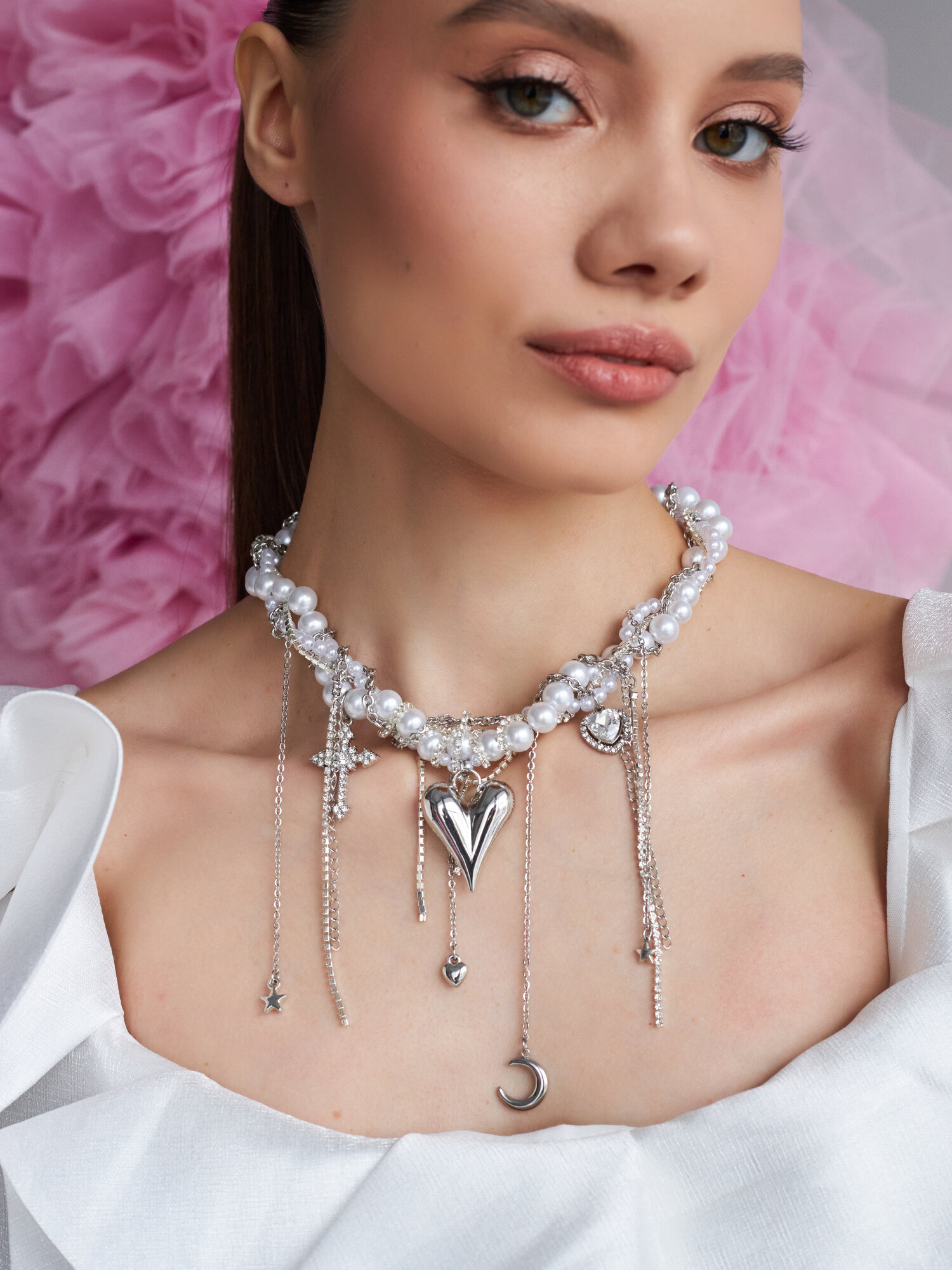 Колье, перламутр, фианит, искусственный камень