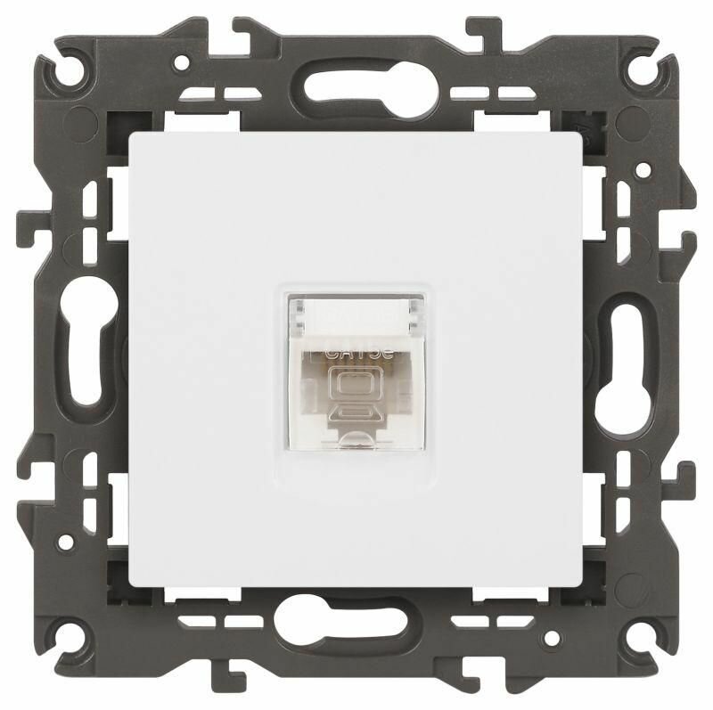 Розетка компьютерная Elegance 14-3107-01М RJ45 матов. бел. Эра Б0065763