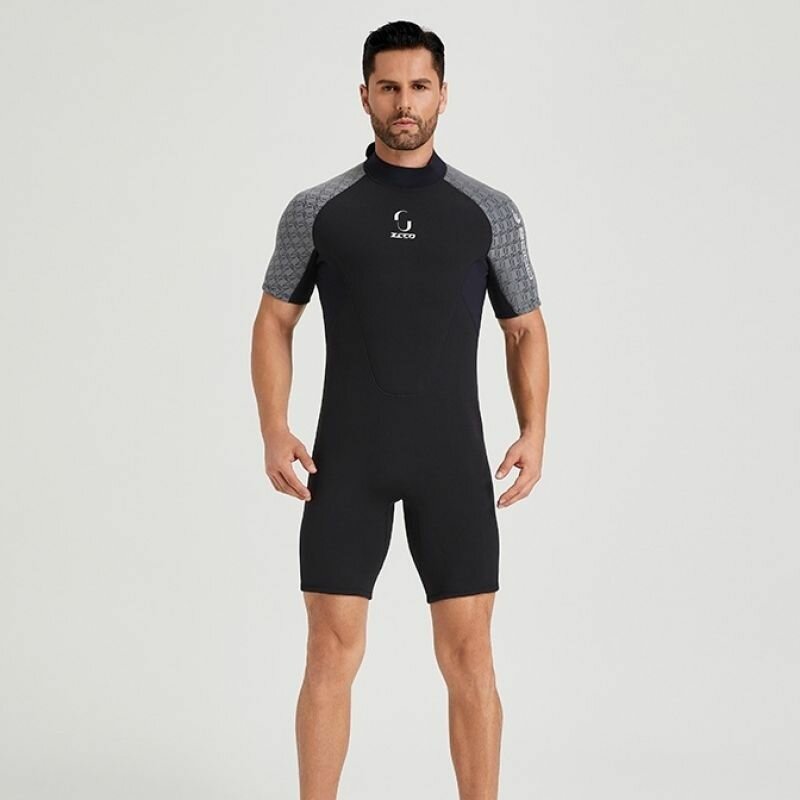 Гидрокостюм из неопрена толщиной 3 мм