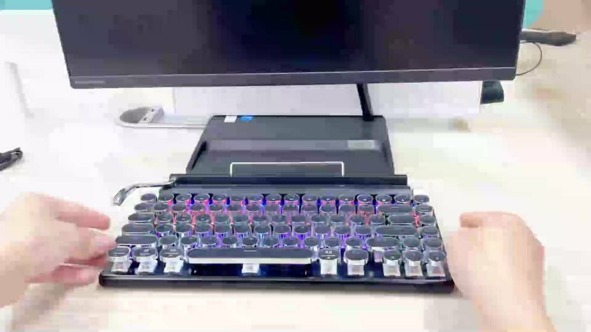 Механическая игровая клавиатура в стиле ретро с возможностью горячей замены 83 клавиш, Bluetooth 5.0 + USB, возможность регулировки 14 режимов освещения, подходит для компьютера, ноутбука, мобильных игр, русская /английская клавиатура.